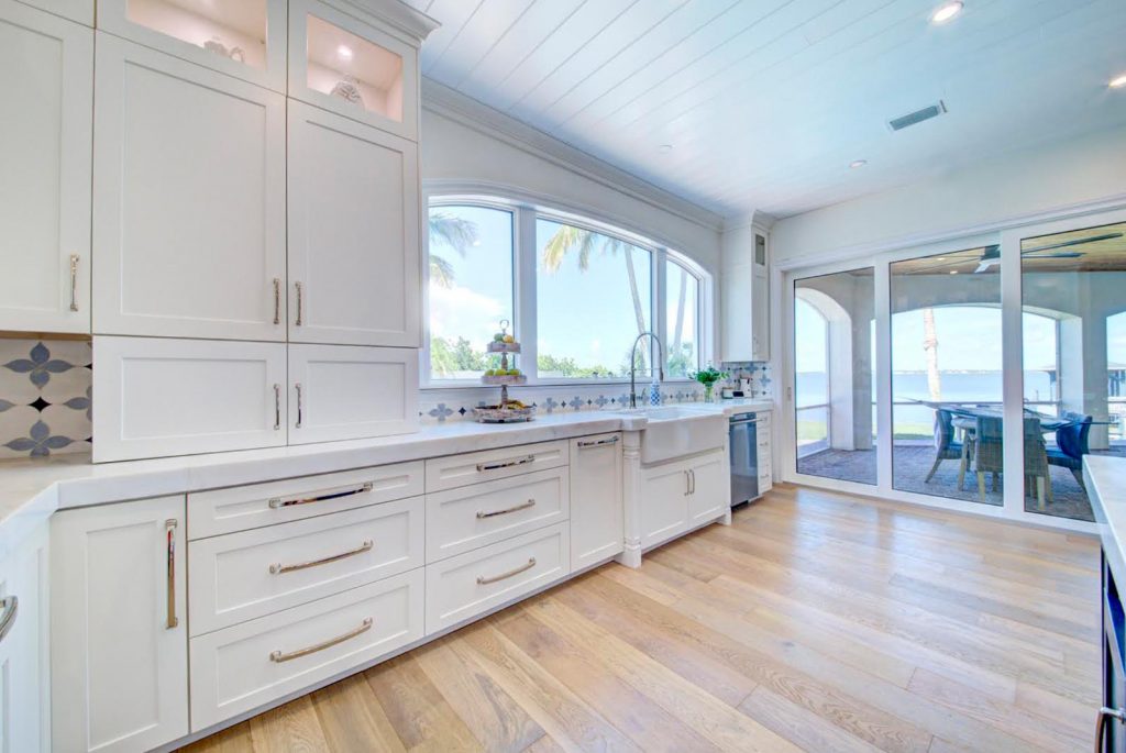 beautiful ocean inspired kitchen and bathroom design and installation ...