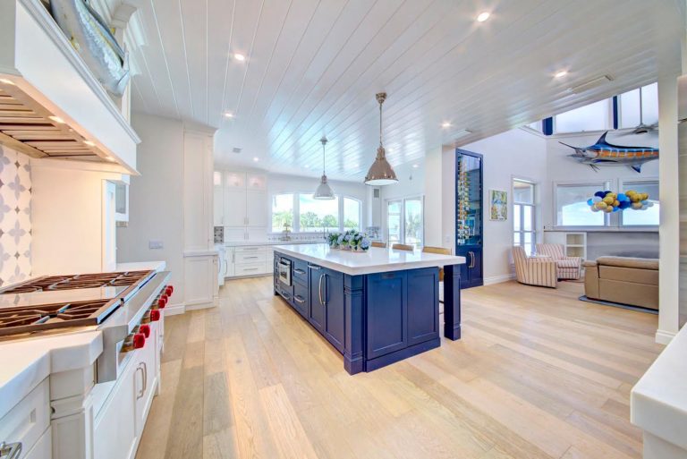 beautiful ocean inspired kitchen and bathroom design and installation ...